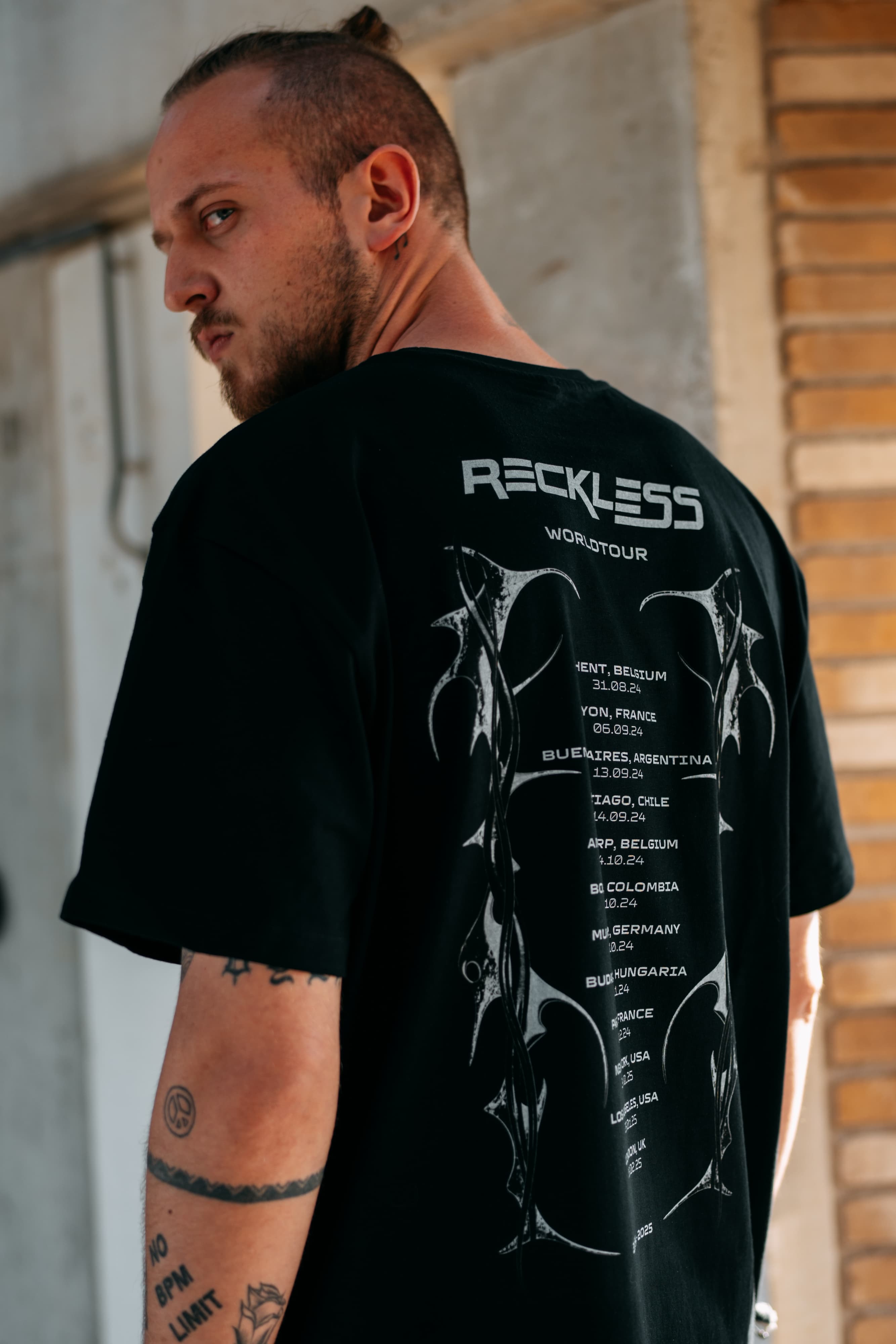 world tour – reckless.rec